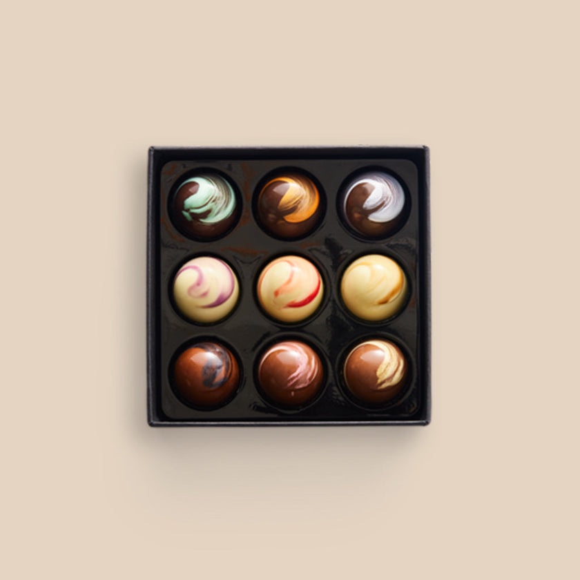 Luxe Chocolade Cadeaus – Handgemaakte Bonbons - MADAQ - MADAQ Chocolatier