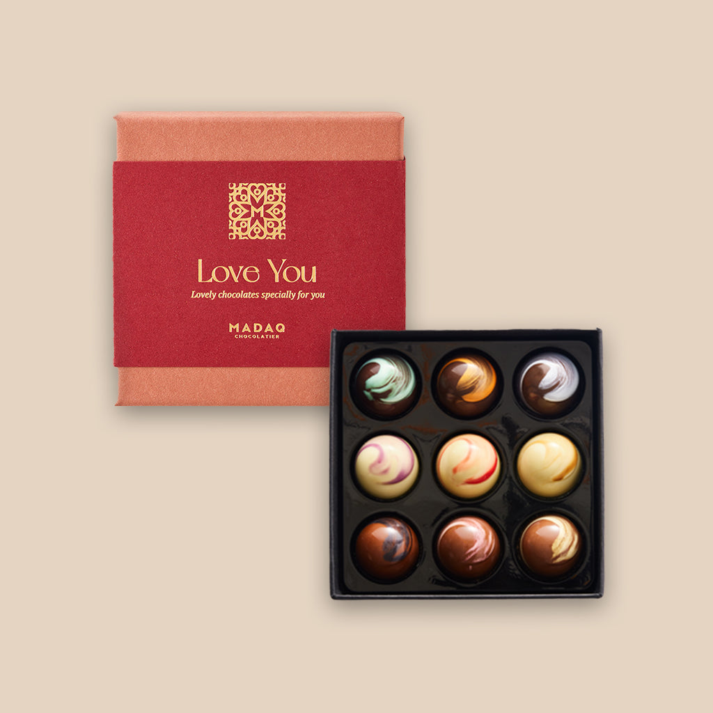Our Favourites Box Love You - MADAQ Chocolatier